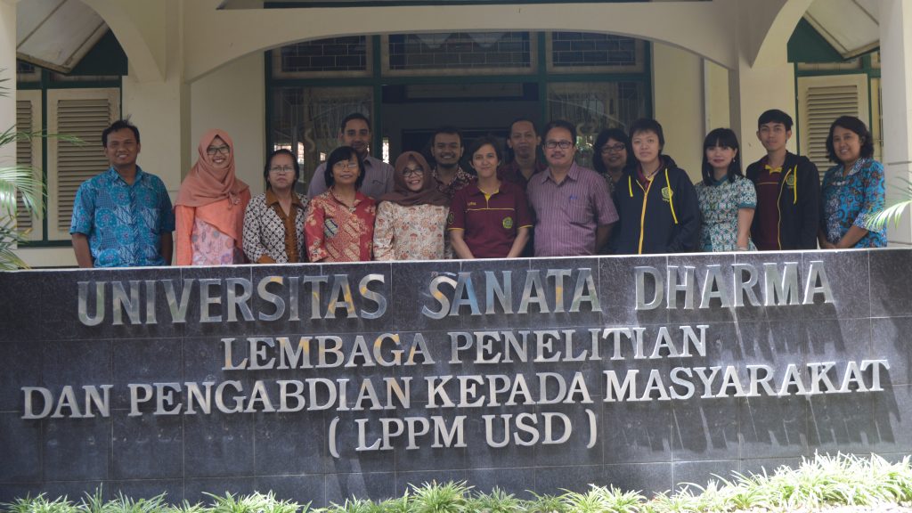 Studi Banding LPPM dan BTI UNPAR - Lembaga Penelitian dan Pengabdian kepada Masyarakat